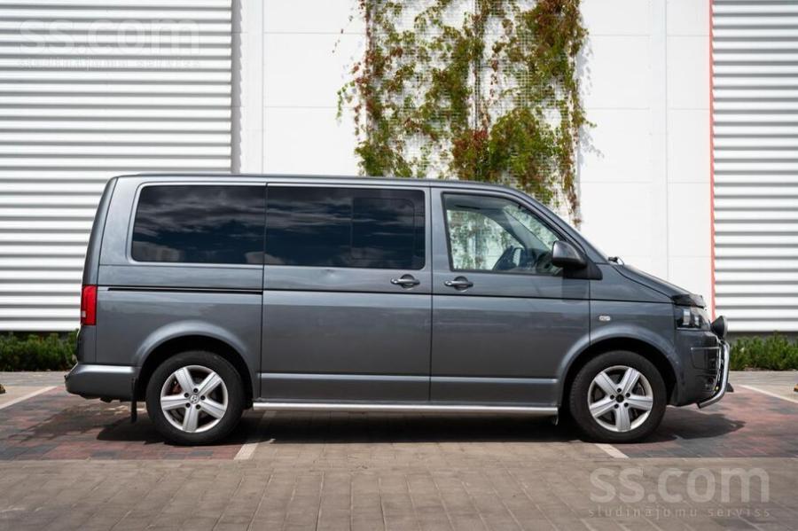 Grey Volkswagen Caravelle 2010 in Riga, with an engine capacity of 2.00 L and mileage of 260 thousand km for 11000 €, photo 8 on AUTOMOTO.COM.LV