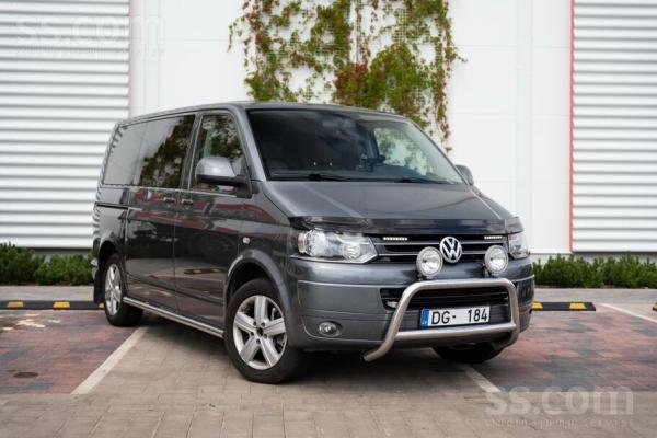Pelēks Volkswagen Caravelle 2010 Rīga, ar dzinēja tilpumu 2.00 L un nobraukumu 260 tūkst. km par 11000 €, foto 8 vietnē AUTOMOTO.COM.LV