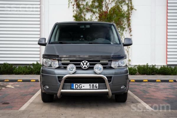 Pelēks Volkswagen Caravelle 2010 Rīga, ar dzinēja tilpumu 2.00 L un nobraukumu 260 tūkst. km par 11000 €, foto 9 vietnē AUTOMOTO.COM.LV