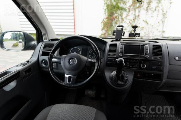 Pelēks Volkswagen Caravelle 2010 Rīga, ar dzinēja tilpumu 2.00 L un nobraukumu 260 tūkst. km par 11000 €, foto 10 vietnē AUTOMOTO.COM.LV