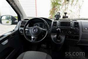 Grey Volkswagen Caravelle 2010 in Riga, with an engine capacity of 2.00 L and mileage of 260 thousand km for 11000 €, photo 11 on AUTOMOTO.COM.LV