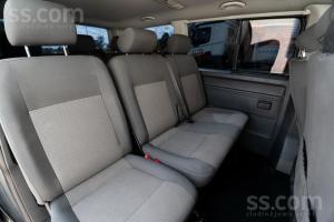 Grey Volkswagen Caravelle 2010 in Riga, with an engine capacity of 2.00 L and mileage of 260 thousand km for 11000 €, photo 14 on AUTOMOTO.COM.LV