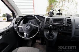 Grey Volkswagen Caravelle 2010 in Riga, with an engine capacity of 2.00 L and mileage of 260 thousand km for 11000 €, photo 22 on AUTOMOTO.COM.LV