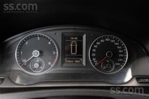 Grey Volkswagen Caravelle 2010 in Riga, with an engine capacity of 2.00 L and mileage of 260 thousand km for 11000 €, photo 24 on AUTOMOTO.COM.LV