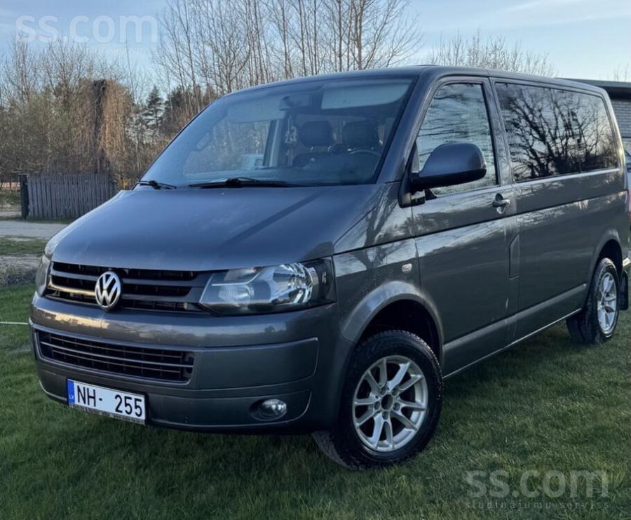 Pelēks Volkswagen Caravelle 2011 Kuldīga, ar dzinēja tilpumu 2.00 L un nobraukumu 349 tūkst. km par 9900 €, foto 1 vietnē AUTOMOTO.COM.LV