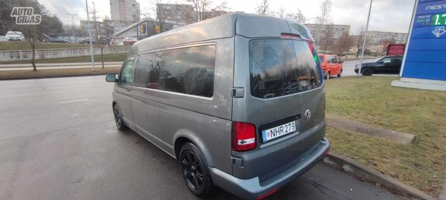 Pelēks Volkswagen Caravelle 2012 Viļņa, ar dzinēja tilpumu 2.00 L un nobraukumu 240 tūkst. km par 11500 €, foto 3 vietnē AUTOMOTO.COM.LV