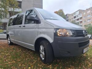 Pelēks Volkswagen Caravelle 2012 Viļņa, ar dzinēja tilpumu 2.00 L un nobraukumu 309 tūkst. km par 12300 €, foto  vietnē AUTOMOTO.COM.LV
