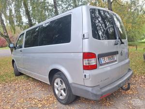 Pelēks Volkswagen Caravelle 2012 Viļņa, ar dzinēja tilpumu 2.00 L un nobraukumu 309 tūkst. km par 12300 €, foto 5 vietnē AUTOMOTO.COM.LV