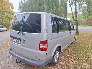 Pelēks Volkswagen Caravelle 2012 Viļņa, ar dzinēja tilpumu 2.00 L un nobraukumu 309 tūkst. km par 12300 €, foto 6 vietnē AUTOMOTO.COM.LV