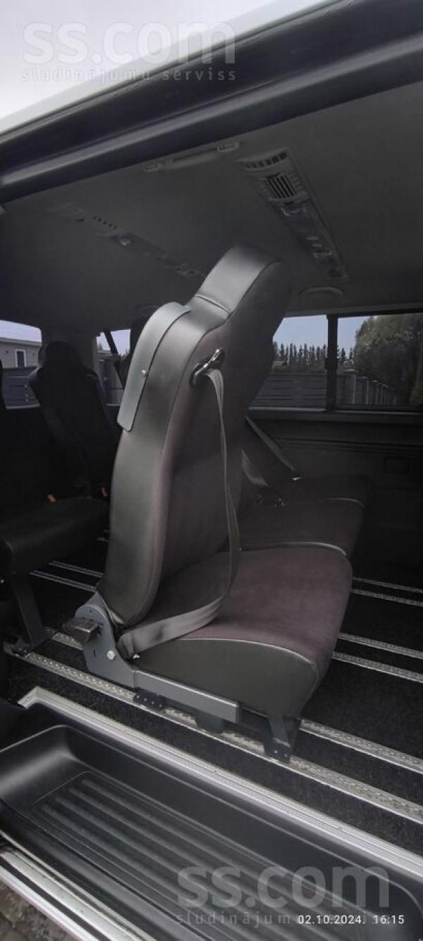 Grey Volkswagen Caravelle 2013 in Dobele, with an engine capacity of 2.00 L and mileage of 0 thousand km for 12150 €, photo 6 on AUTOMOTO.COM.LV