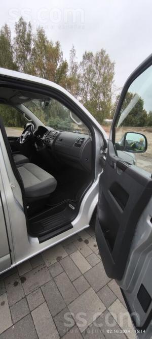 Grey Volkswagen Caravelle 2013 in Dobele, with an engine capacity of 2.00 L and mileage of 0 thousand km for 12150 €, photo 11 on AUTOMOTO.COM.LV