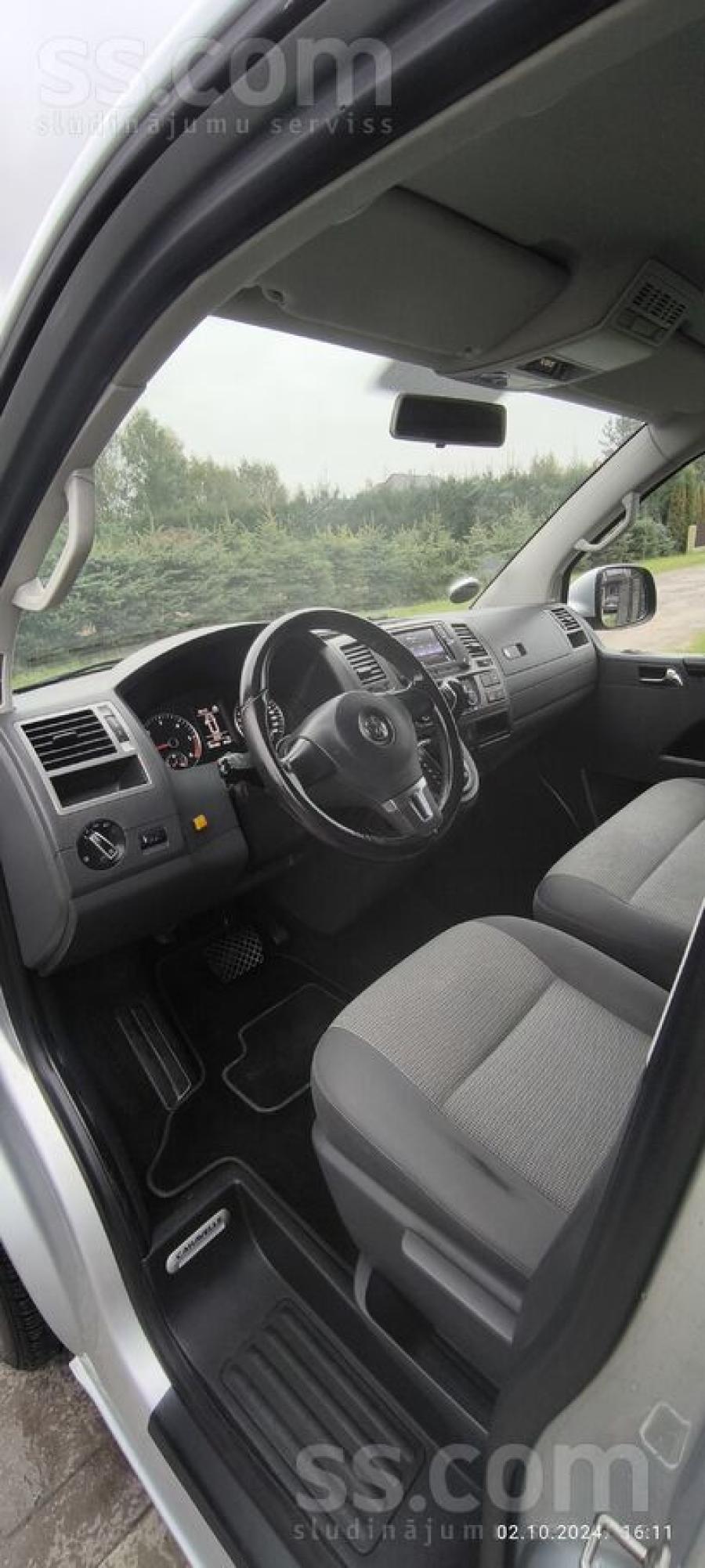 Grey Volkswagen Caravelle 2013 in Dobele, with an engine capacity of 2.00 L and mileage of 0 thousand km for 12150 €, photo 12 on AUTOMOTO.COM.LV