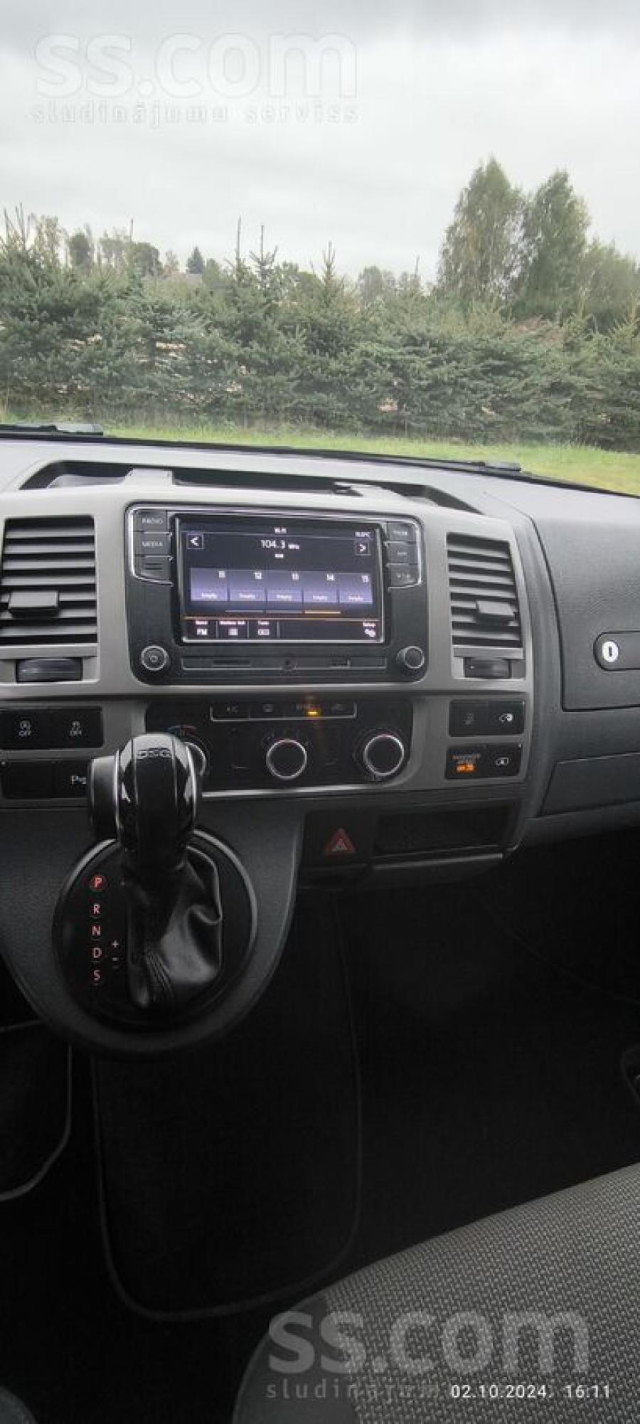Grey Volkswagen Caravelle 2013 in Dobele, with an engine capacity of 2.00 L and mileage of 0 thousand km for 12150 €, photo 14 on AUTOMOTO.COM.LV