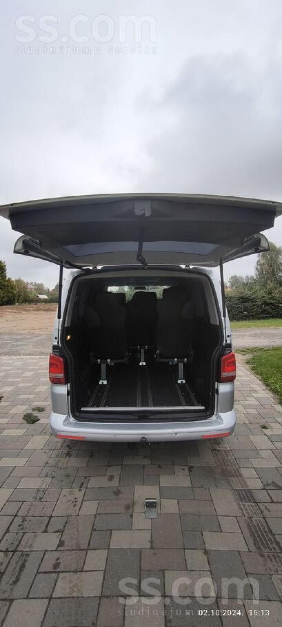 Grey Volkswagen Caravelle 2013 in Dobele, with an engine capacity of 2.00 L and mileage of 0 thousand km for 12150 €, photo 17 on AUTOMOTO.COM.LV