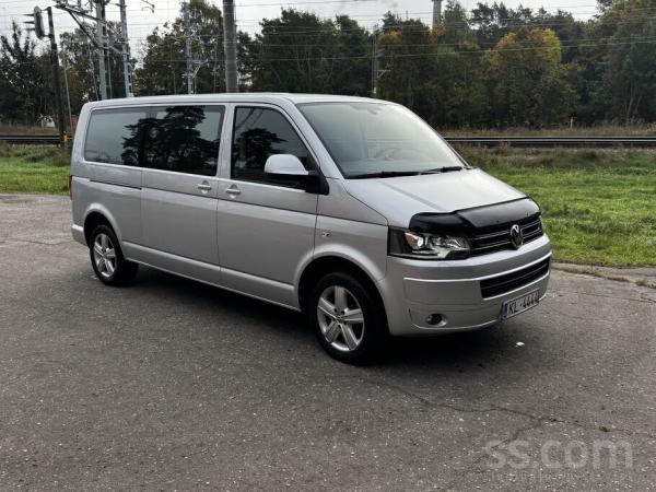 Pelēks Volkswagen Caravelle 2014 Jūrmala, ar dzinēja tilpumu 2.00 L un nobraukumu 143 tūkst. km par 19500 €, foto 3 vietnē AUTOMOTO.COM.LV