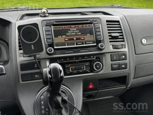 Pelēks Volkswagen Caravelle 2014 Jūrmala, ar dzinēja tilpumu 2.00 L un nobraukumu 143 tūkst. km par 19500 €, foto 9 vietnē AUTOMOTO.COM.LV