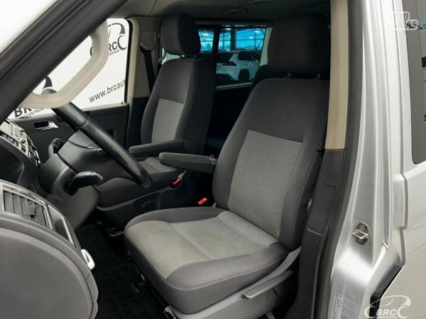 Grey Volkswagen Caravelle 2015 in Avizieniai, with an engine capacity of 2.00 L and mileage of 249 thousand km for 12500 €, photo 5 on AUTOMOTO.COM.LV