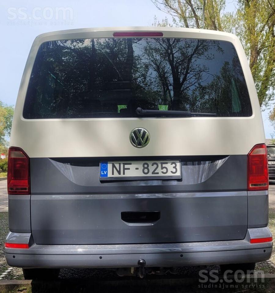 Grey Volkswagen Caravelle 2015 in Liepaja, with an engine capacity of 2.00 L and mileage of 370 thousand km for 19000 €, photo 5 on AUTOMOTO.COM.LV