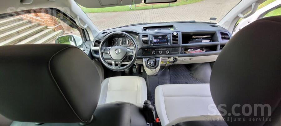 Grey Volkswagen Caravelle 2015 in Liepaja, with an engine capacity of 2.00 L and mileage of 370 thousand km for 19000 €, photo 8 on AUTOMOTO.COM.LV