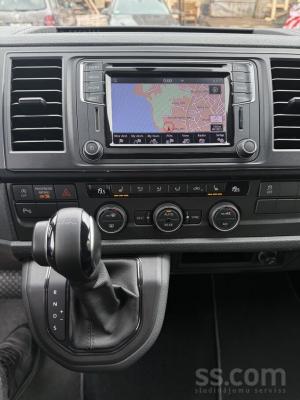 Grey Volkswagen Caravelle 2016 in Riga, with an engine capacity of 2.00 L and mileage of 252 thousand km for 24400 €, photo 7 on AUTOMOTO.COM.LV