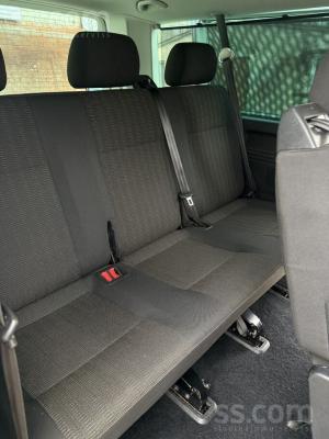 Grey Volkswagen Caravelle 2016 in Riga, with an engine capacity of 2.00 L and mileage of 252 thousand km for 24400 €, photo 10 on AUTOMOTO.COM.LV