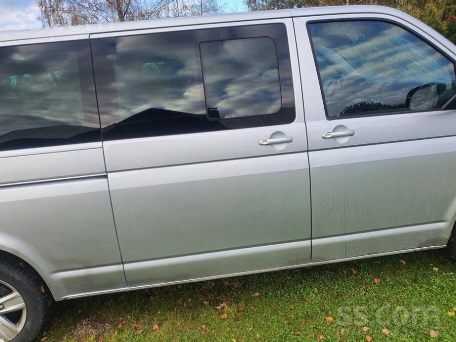 Pelēks Volkswagen Caravelle 2016 Rīga, ar dzinēja tilpumu 2.00 L un nobraukumu 347 tūkst. km par 15900 €, foto 6 vietnē AUTOMOTO.COM.LV