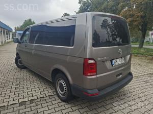 Grey Volkswagen Caravelle 2017 in Riga, with an engine capacity of 2.00 L and mileage of 460 thousand km for 18750 €, photo 4 on AUTOMOTO.COM.LV