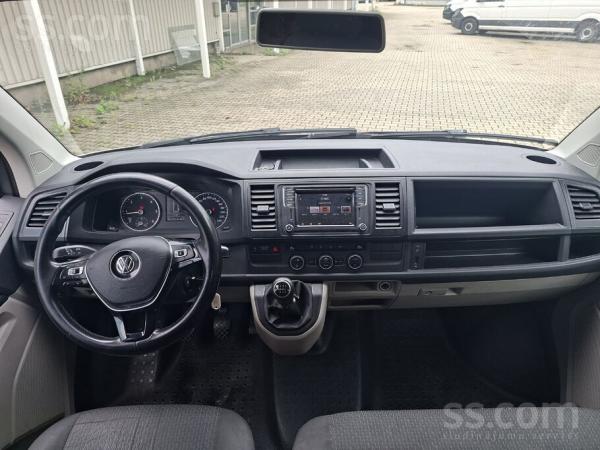 Grey Volkswagen Caravelle 2017 in Riga, with an engine capacity of 2.00 L and mileage of 460 thousand km for 18750 €, photo 10 on AUTOMOTO.COM.LV