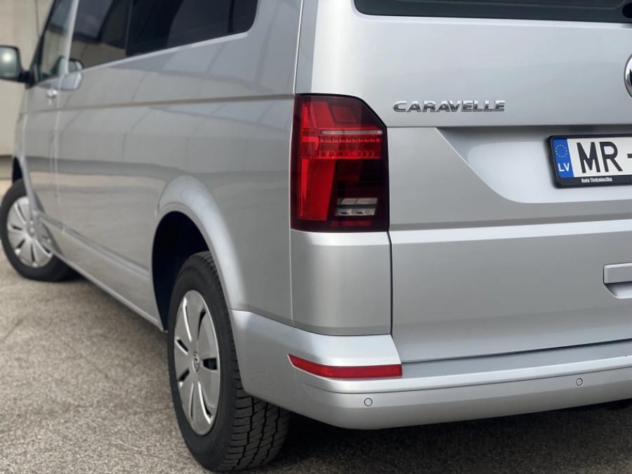 Pelēks Volkswagen Caravelle 2020 Rīga, ar dzinēja tilpumu 2.00 L un nobraukumu 87 tūkst. km par 35990 €, foto 13 vietnē AUTOMOTO.COM.LV