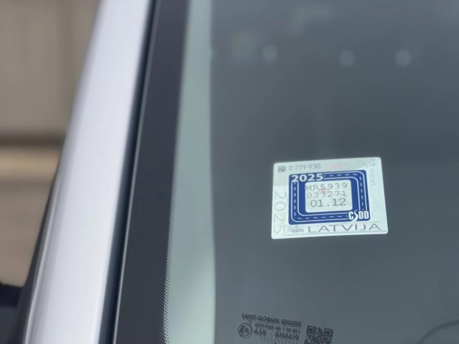 Pelēks Volkswagen Caravelle 2020 Rīga, ar dzinēja tilpumu 2.00 L un nobraukumu 87 tūkst. km par 35990 €, foto 15 vietnē AUTOMOTO.COM.LV