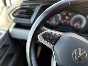 Pelēks Volkswagen Caravelle 2020 Rīga, ar dzinēja tilpumu 2.00 L un nobraukumu 87 tūkst. km par 35990 €, foto 29 vietnē AUTOMOTO.COM.LV