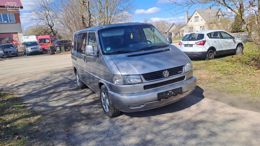 Grey Volkswagen Caravelle 1999 in Vilnius, with an engine capacity of 2.50 L and mileage of 3285 thousand km for 6750 €, photo 1 on AUTOMOTO.COM.LV