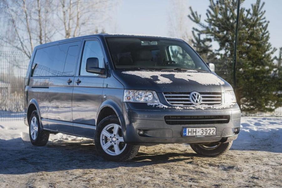 Pelēks Volkswagen Caravelle 2005 Rīga, ar dzinēja tilpumu 2.50 L un nobraukumu 397 tūkst. km par 6890 €, foto 3 vietnē AUTOMOTO.COM.LV