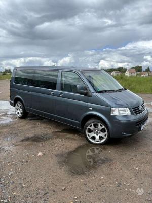 Pelēks Volkswagen Caravelle 2006 Kaišiadorys, ar dzinēja tilpumu 2.50 L un nobraukumu 290 tūkst. km par 7900 €, foto  vietnē AUTOMOTO.COM.LV