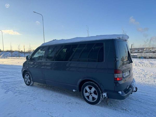 Grey Volkswagen Caravelle 2007 in Vilnius, with an engine capacity of 2.46 L and mileage of 400 thousand km for 4999 €, photo 6 on AUTOMOTO.COM.LV