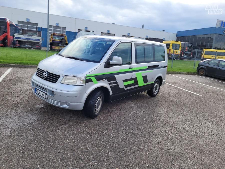 Pelēks Volkswagen Caravelle 2009 Viļņa, ar dzinēja tilpumu 2.00 L un nobraukumu 290 tūkst. km par 5000 €, foto 1 vietnē AUTOMOTO.COM.LV