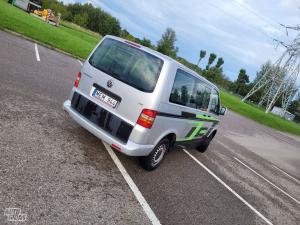 Pelēks Volkswagen Caravelle 2009 Viļņa, ar dzinēja tilpumu 2.00 L un nobraukumu 290 tūkst. km par 5000 €, foto 4 vietnē AUTOMOTO.COM.LV