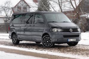 Pelēks Volkswagen Caravelle 2011 Jelgava, ar dzinēja tilpumu 2.00 L un nobraukumu 437 tūkst. km par 10900 €, foto 2 vietnē AUTOMOTO.COM.LV