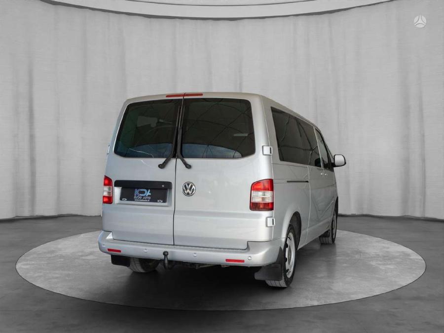Pelēks Volkswagen Caravelle 2011 Marijampole, ar dzinēja tilpumu 1.97 L un nobraukumu 314 tūkst. km par 13950 €, foto 9 vietnē AUTOMOTO.COM.LV