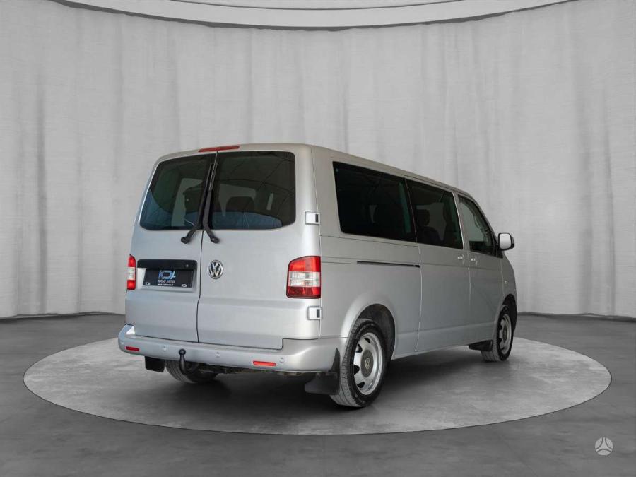 Pelēks Volkswagen Caravelle 2011 Marijampole, ar dzinēja tilpumu 1.97 L un nobraukumu 314 tūkst. km par 13950 €, foto 10 vietnē AUTOMOTO.COM.LV