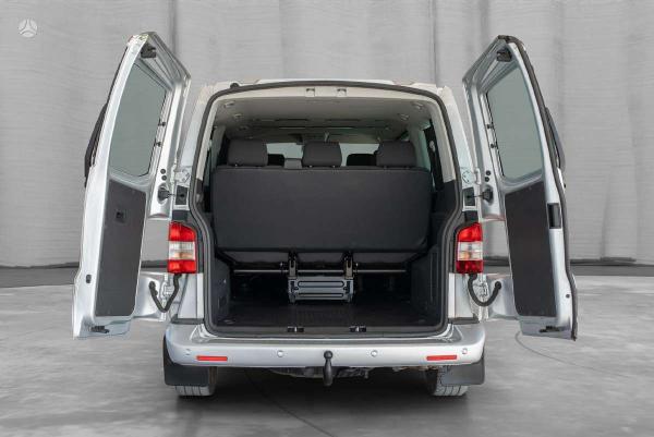 Grey Volkswagen Caravelle 2011 in Marijampole, with an engine capacity of 1.97 L and mileage of 314 thousand km for 13950 €, photo 11 on AUTOMOTO.COM.LV