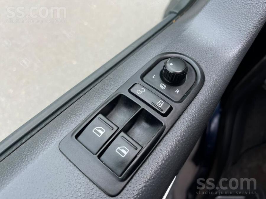 Grey Volkswagen Caravelle 2011 in Riga, with an engine capacity of 2.00 L and mileage of 0 thousand km for 8999 €, photo 15 on AUTOMOTO.COM.LV