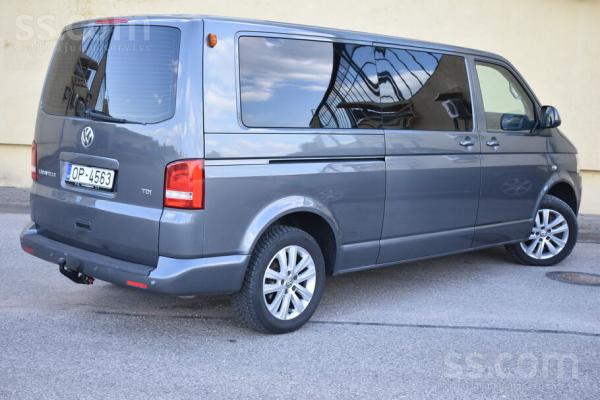 Pelēks Volkswagen Caravelle 2011 Talsi, ar dzinēja tilpumu 2.00 L un nobraukumu 158 tūkst. km par 14000 €, foto 4 vietnē AUTOMOTO.COM.LV
