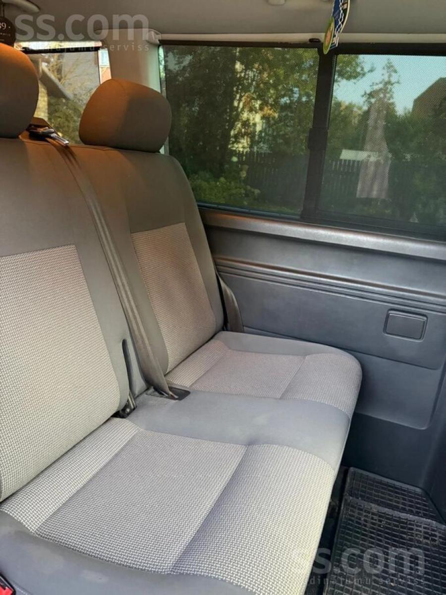 Grey Volkswagen Caravelle 2011 in Riga, with an engine capacity of 2.00 L and mileage of 367 thousand km for 10900 €, photo 6 on AUTOMOTO.COM.LV