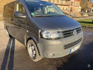 Grey Volkswagen Caravelle 2012 in Kaunas, with an engine capacity of 1.97 L and mileage of 213 thousand km for 13499 €, photo 2 on AUTOMOTO.COM.LV