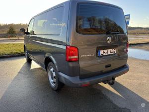 Grey Volkswagen Caravelle 2012 in Kaunas, with an engine capacity of 1.97 L and mileage of 213 thousand km for 13499 €, photo 4 on AUTOMOTO.COM.LV