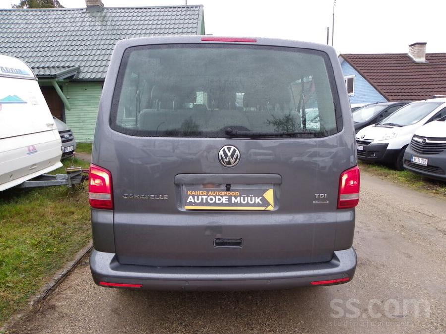 Pelēks Volkswagen Caravelle 2013 Valka, ar dzinēja tilpumu 2.00 L un nobraukumu 225 tūkst. km par 12999 €, foto 7 vietnē AUTOMOTO.COM.LV