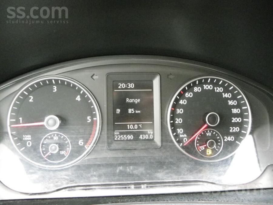 Pelēks Volkswagen Caravelle 2013 Valka, ar dzinēja tilpumu 2.00 L un nobraukumu 225 tūkst. km par 12999 €, foto 10 vietnē AUTOMOTO.COM.LV