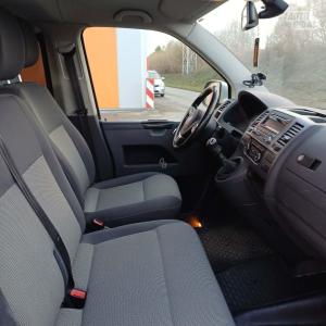 Pelēks Volkswagen Caravelle 2014 Kauņa, ar dzinēja tilpumu 2.00 L un nobraukumu 282 tūkst. km par 13900 €, foto 11 vietnē AUTOMOTO.COM.LV
