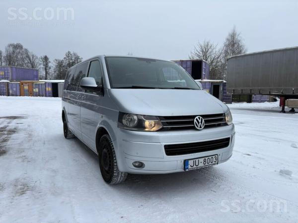 Grey Volkswagen Caravelle 2015 in Riga, with an engine capacity of 2.00 L and mileage of 470 thousand km for 11200 €, photo 2 on AUTOMOTO.COM.LV